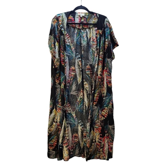 Umgee | Sweaters | Umgee Feather Print Kimono Short Sleeve Duster ...